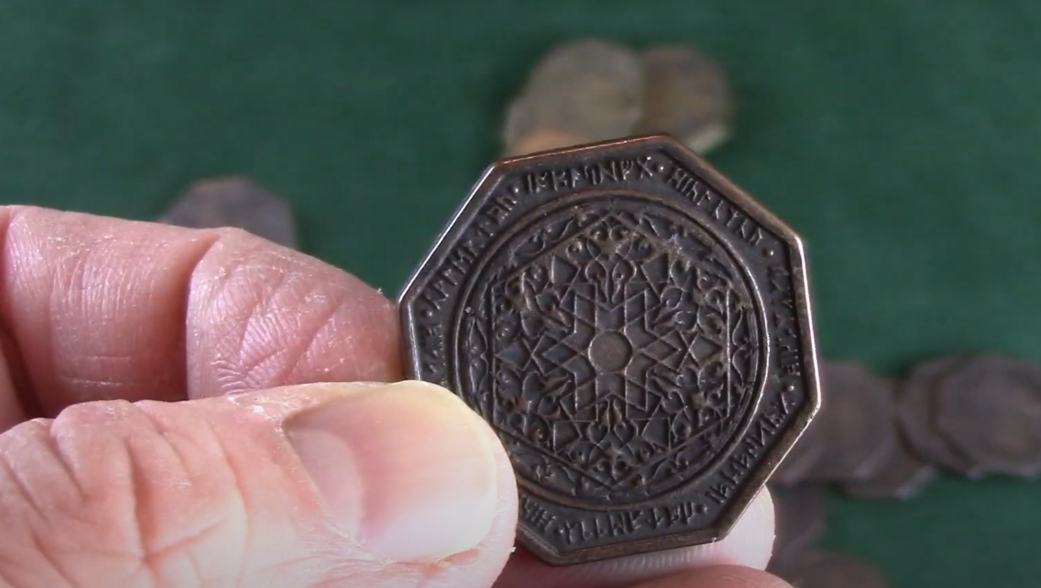 BUY ZOMBIE 24 METAL COINS SET DRAWLAB ENTERTAINMENT