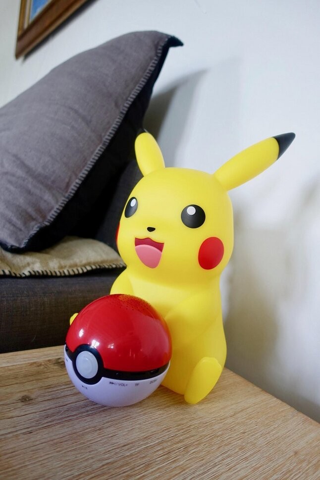 BUY POKEMON PIKACHU SITTING POKEBALL LIGHT UP BLUETOOTH SPEAKER TEK...