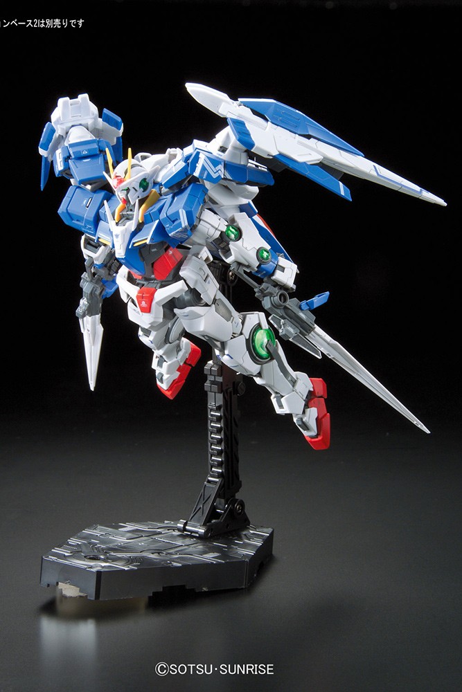 BANDAI REAL GRADE RG 00 RAISER GUNDAM 1/144 MODEL KIT FIGURE