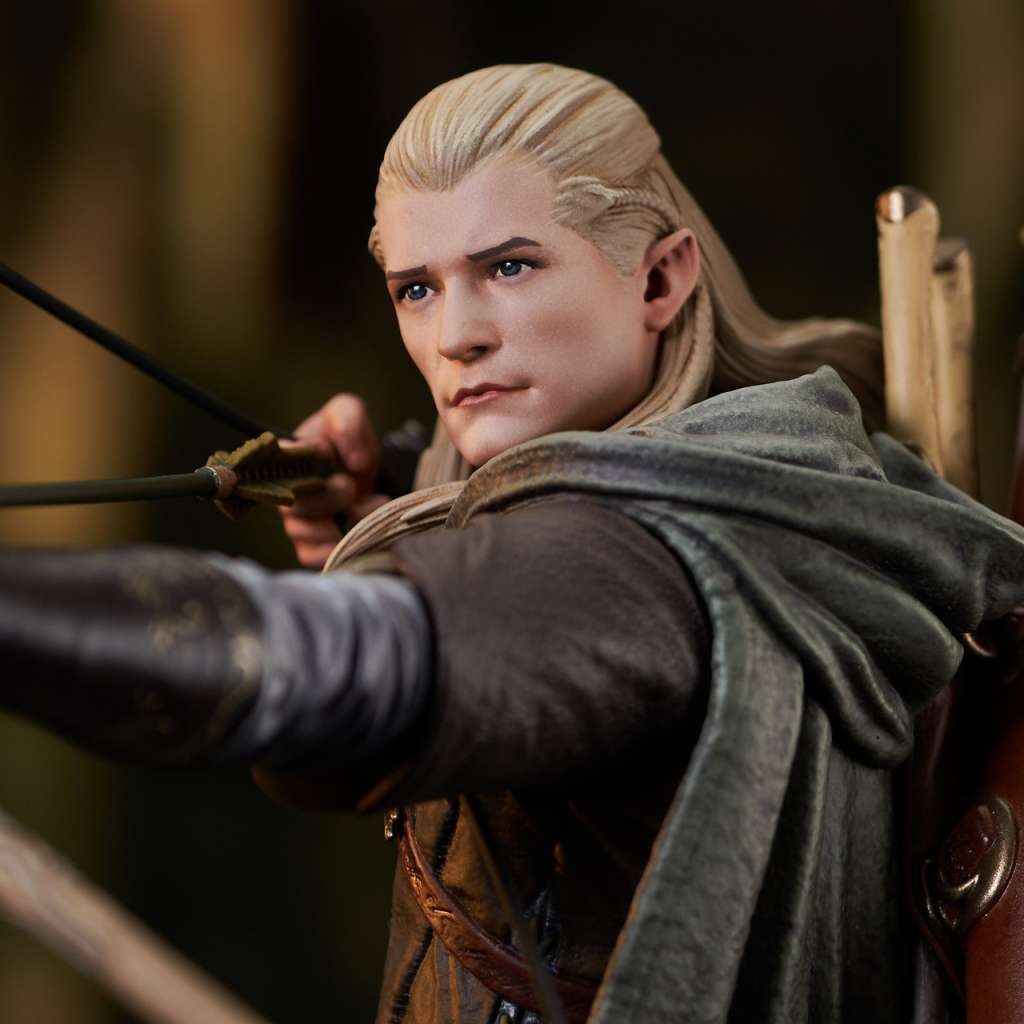 DIAMOND SELECT IL SIGNORE DEGLI ANELLI LEGOLAS DELUXE GALLERY STATU...