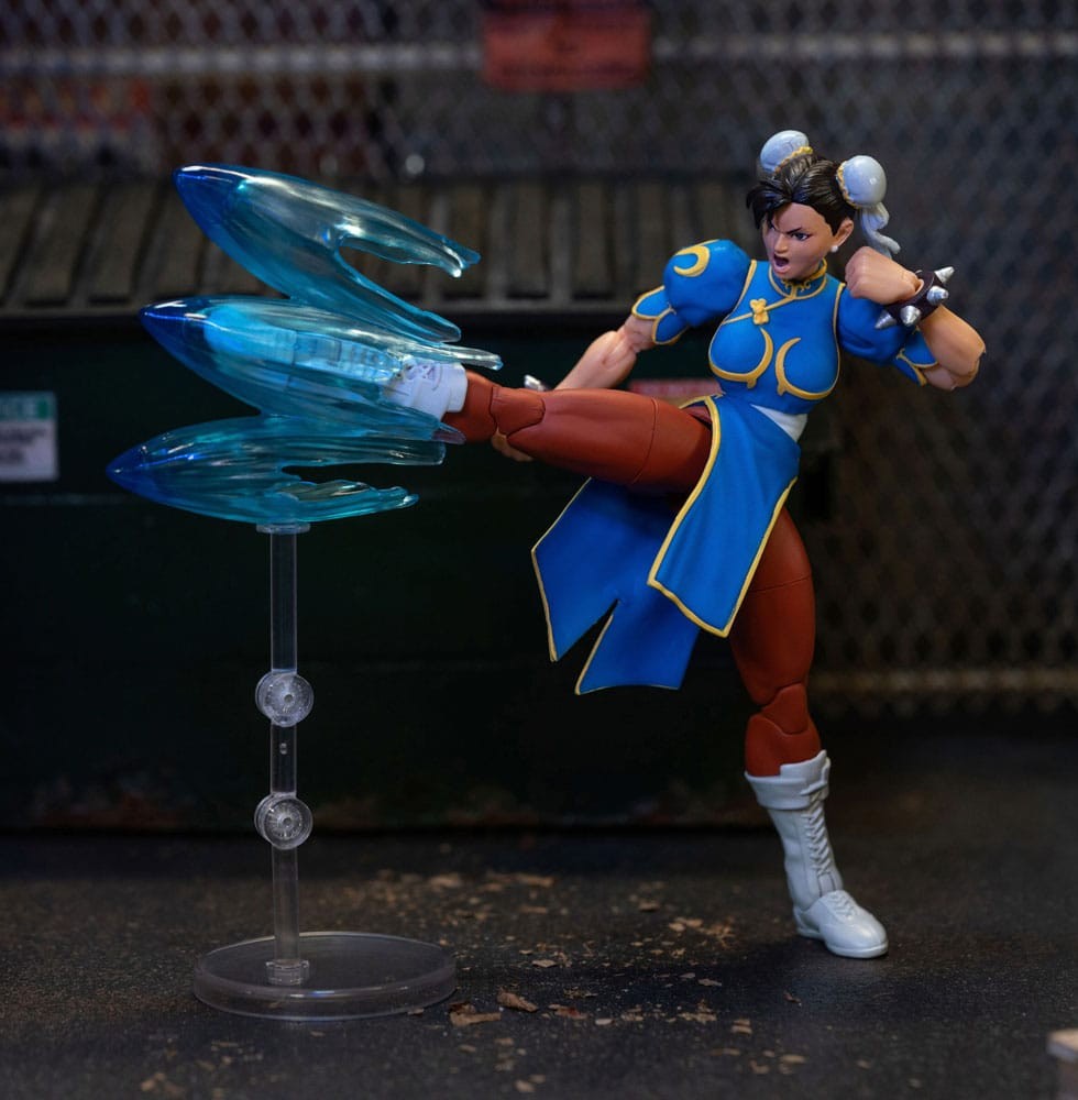 JADA TOYS ULTRA STREET FIGHTER II CHUN-LI ACTION FIGURE