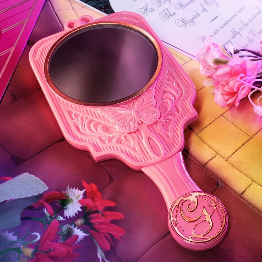 DOCTOR COLLECTOR WICKED THE OZ MEMORIES KIT