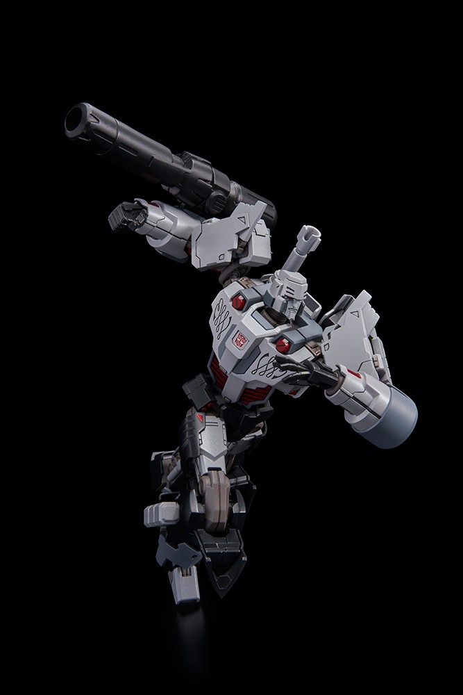 FLAME TOYS TRANSFORMERS IDW - MEGATRON MODEL KIT ACTION FIGURE
